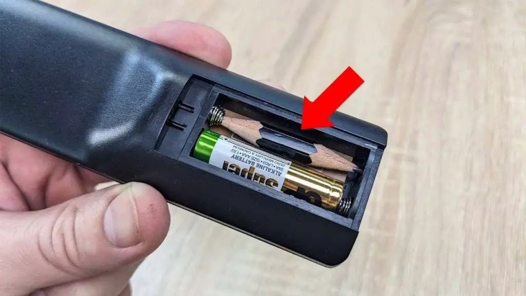 Telecomando, se lo fai non ti darà più altri problemi: solo così ti ...